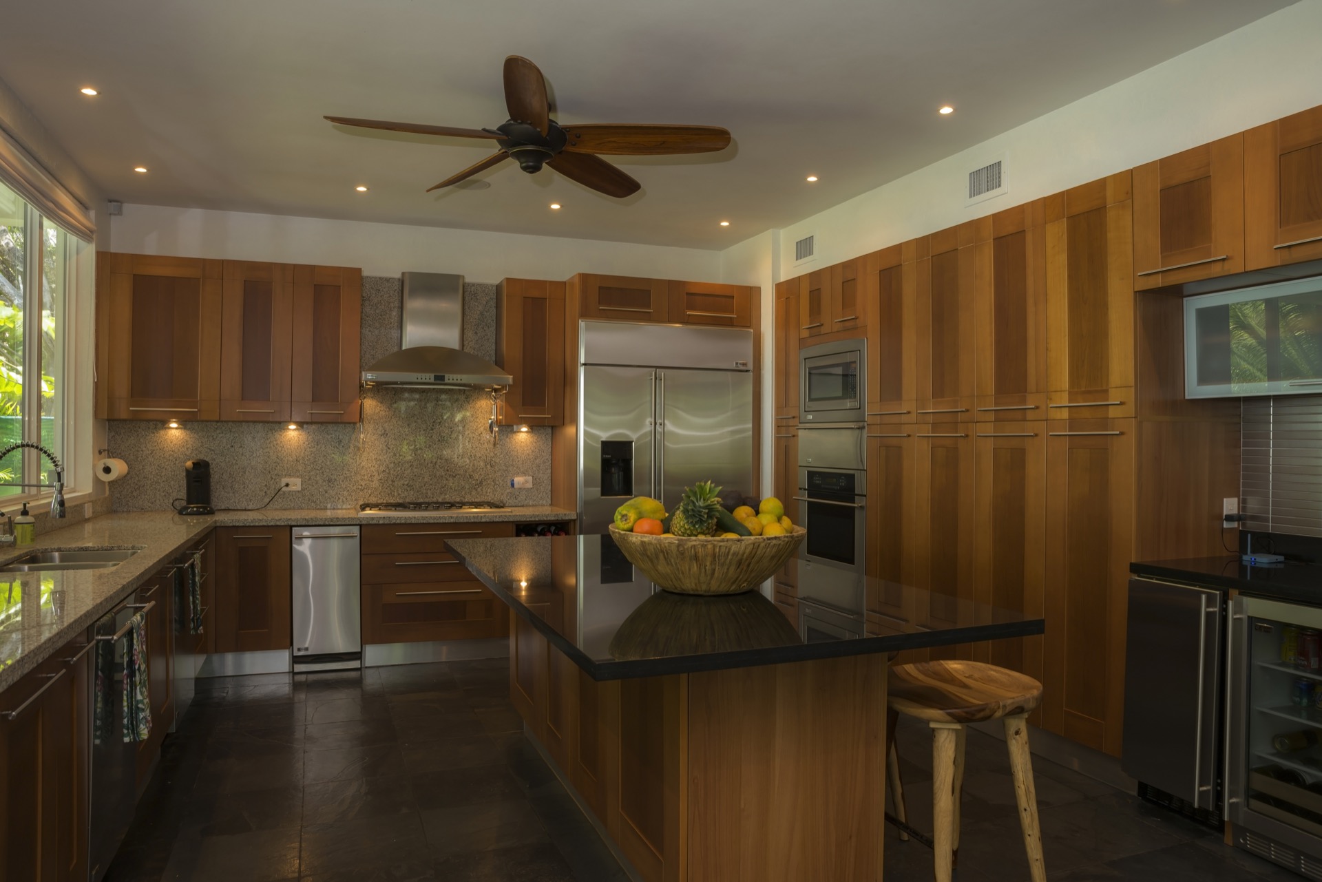 7-Villa Victoria Kitchen - Costa Rica Villa Rentals/Villa Sales/Costa ...